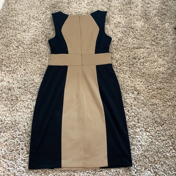 London Times | Dresses | Slenderizing Dress | Poshmark